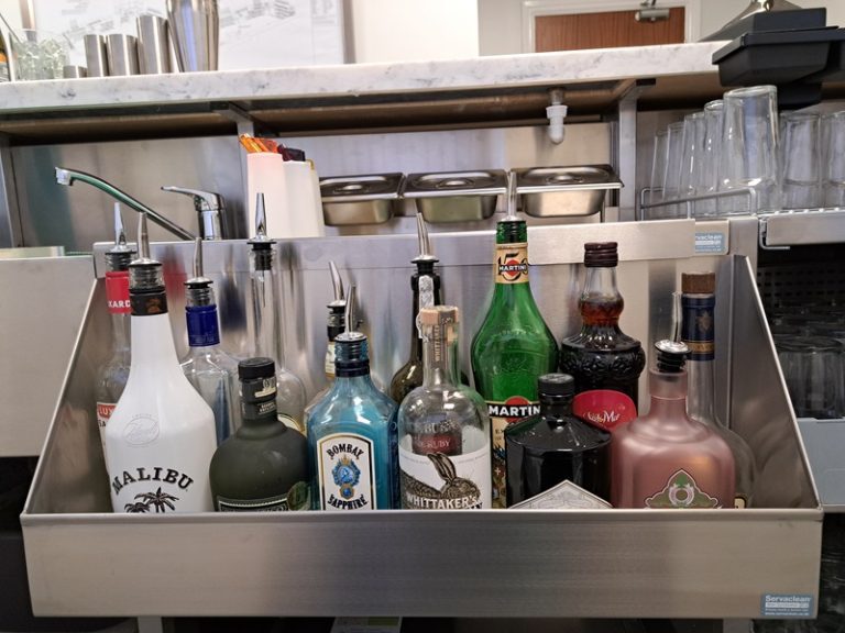Elements for the Perfect Cocktail Station - Servaclean Bar Systems